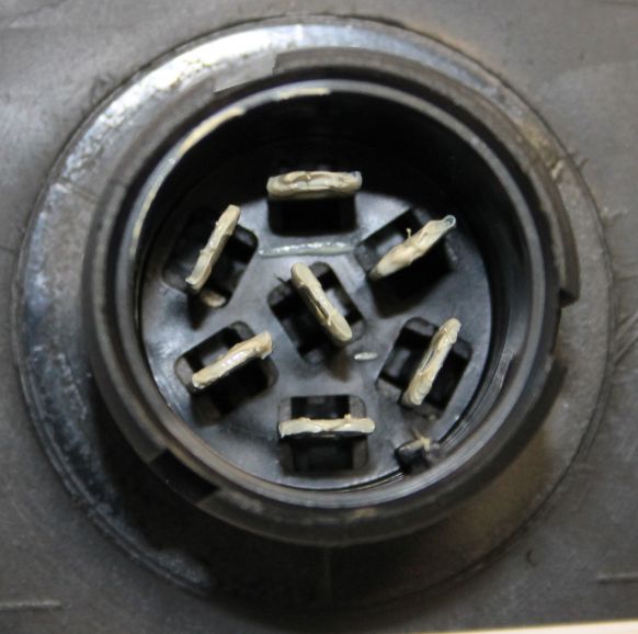 Aspöck Europoint 2 izquierda 12V - Knott GmbH